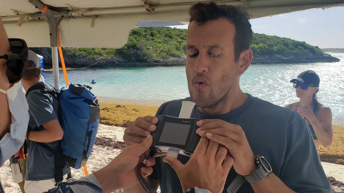 ndd’s EasyOne Air tested to new depths in world’s largest freediving ...